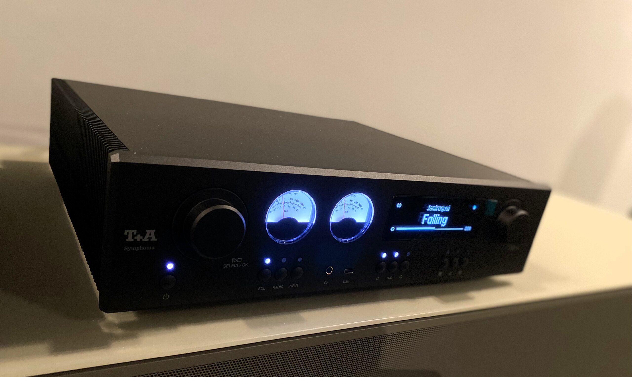 Review: Pure Air! De compleet nieuwe T+A Symphonia | AVNUE